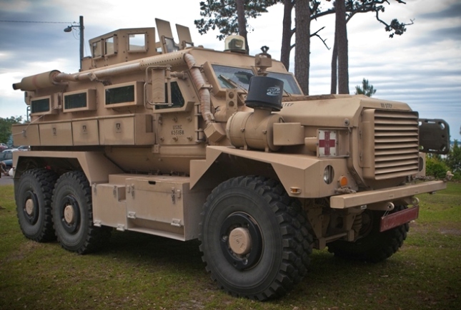 WarWheels.Net- Cougar HE A1/A2 6x6 Mine Resistant Ambush Protected Vehicle (MRAP) Index